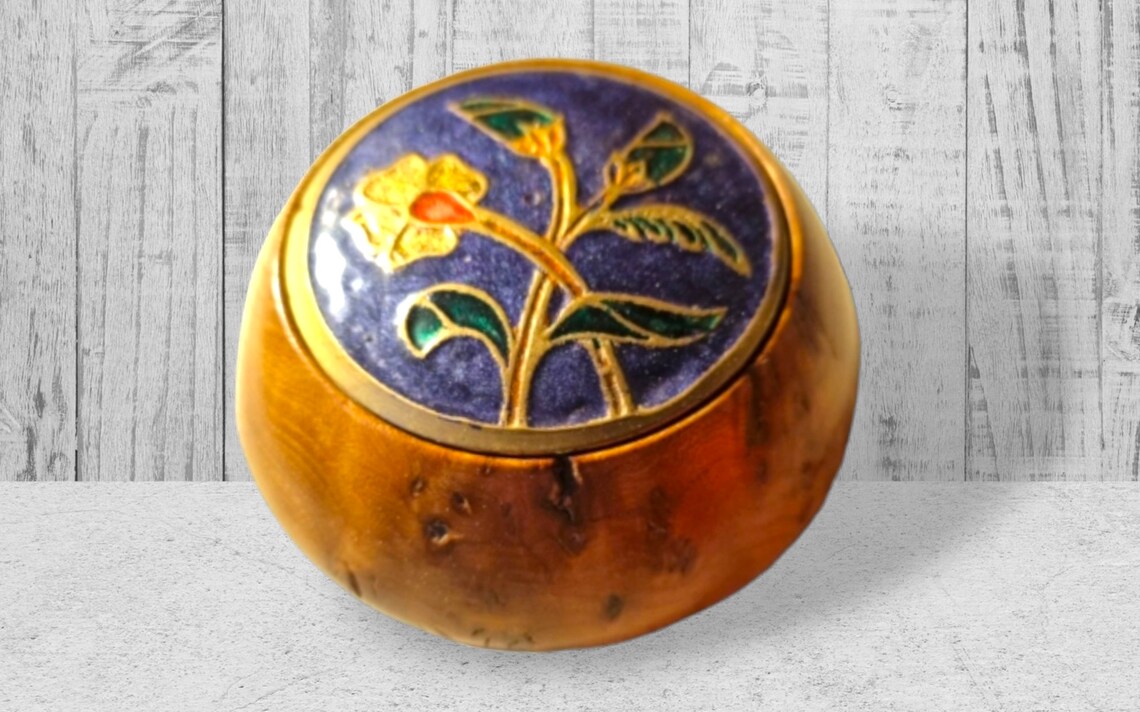 Ornamental Rustic Decorative Woodturned Elm Burr Pot With Decorative ...