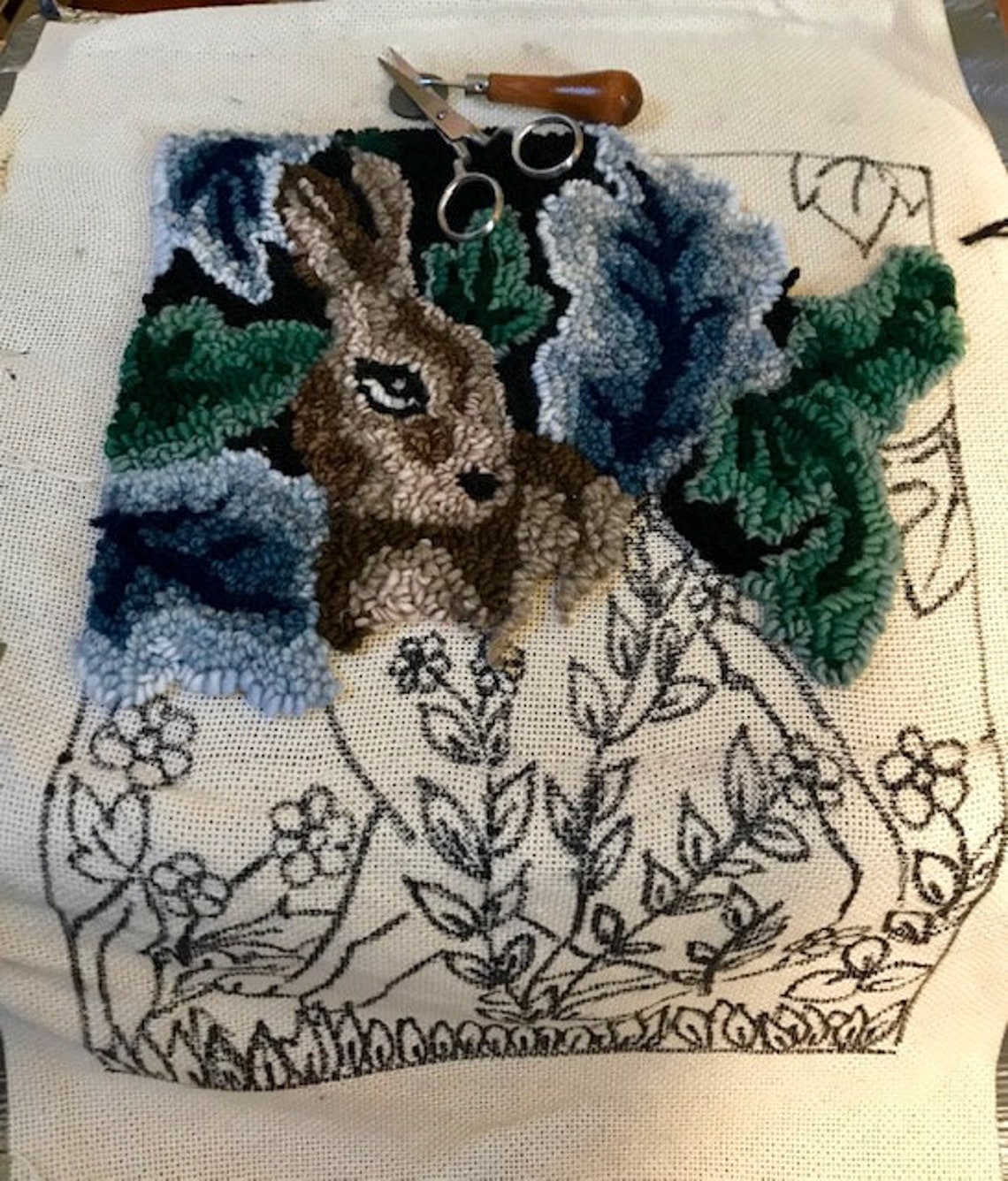 Rug Hooking Pattern, William Morris 'the Hare': PAPER PATTERN, Gridded ...