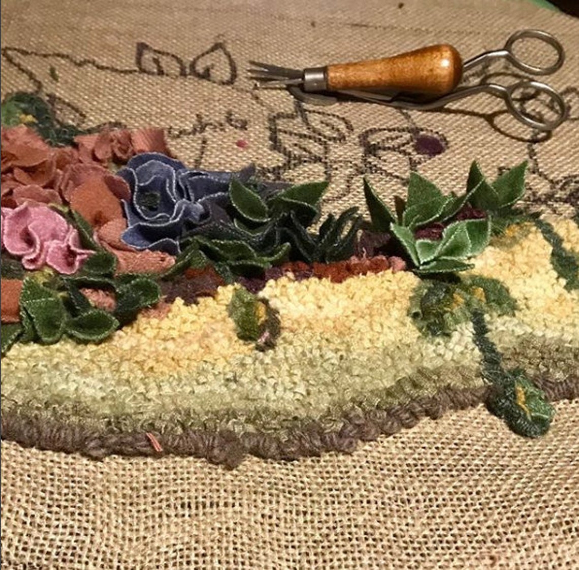 Rug Hooking Pattern, ‘victorian Shoe’ PAPER PATTERN, Gridded Tracing ...