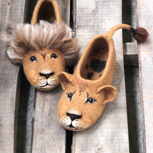 Lion and Lioness Slippers, King of Animals, Custom Handmade Felt Wool ...