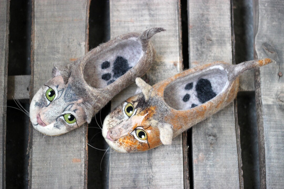 Premium Two Different Custom Cats Slippers, Tabby, Striped Cat ...