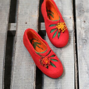Mexican Marigold Flowers Felted All-season Slippers, Custom Women Clogs ...