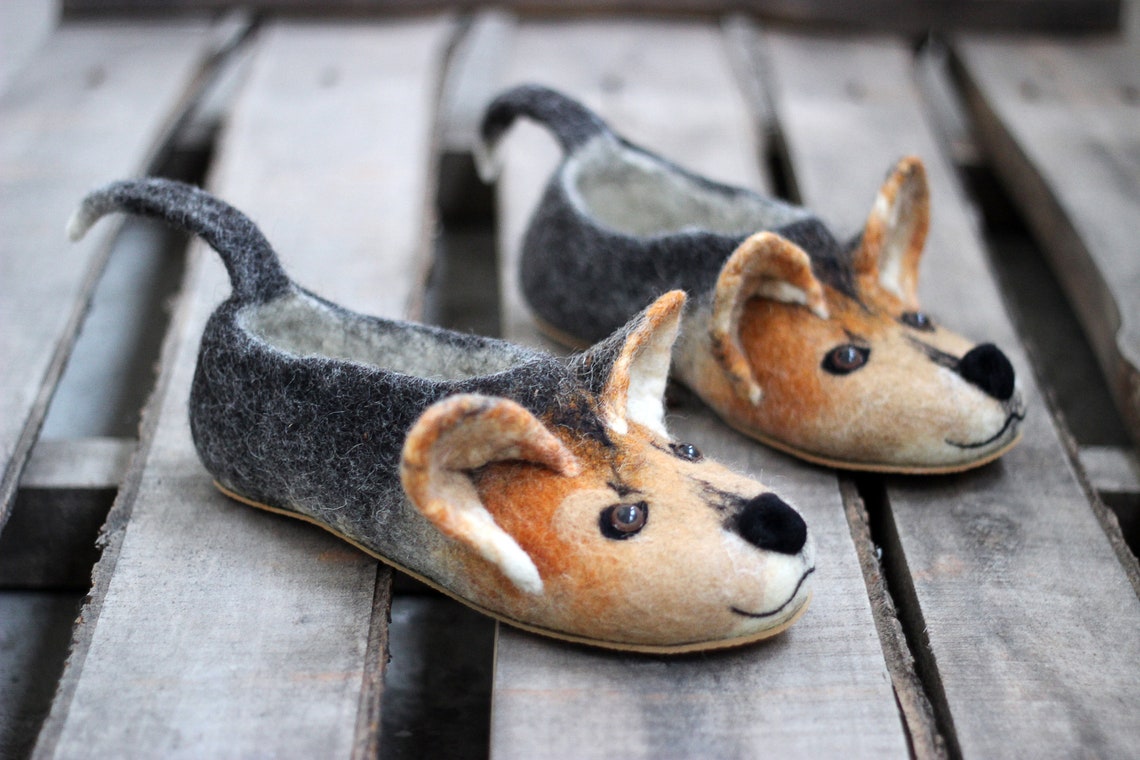 Welsh Corgi Dog Slippers Handmade Wool Shoes/toy Corgi Dogs - Etsy