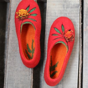 Mexican Marigold Flowers Felted All-season Slippers, Custom Women Clogs ...