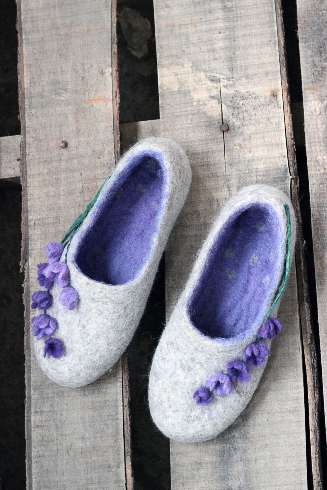 Lavender hand felted wool slippers for woman magenta | Etsy