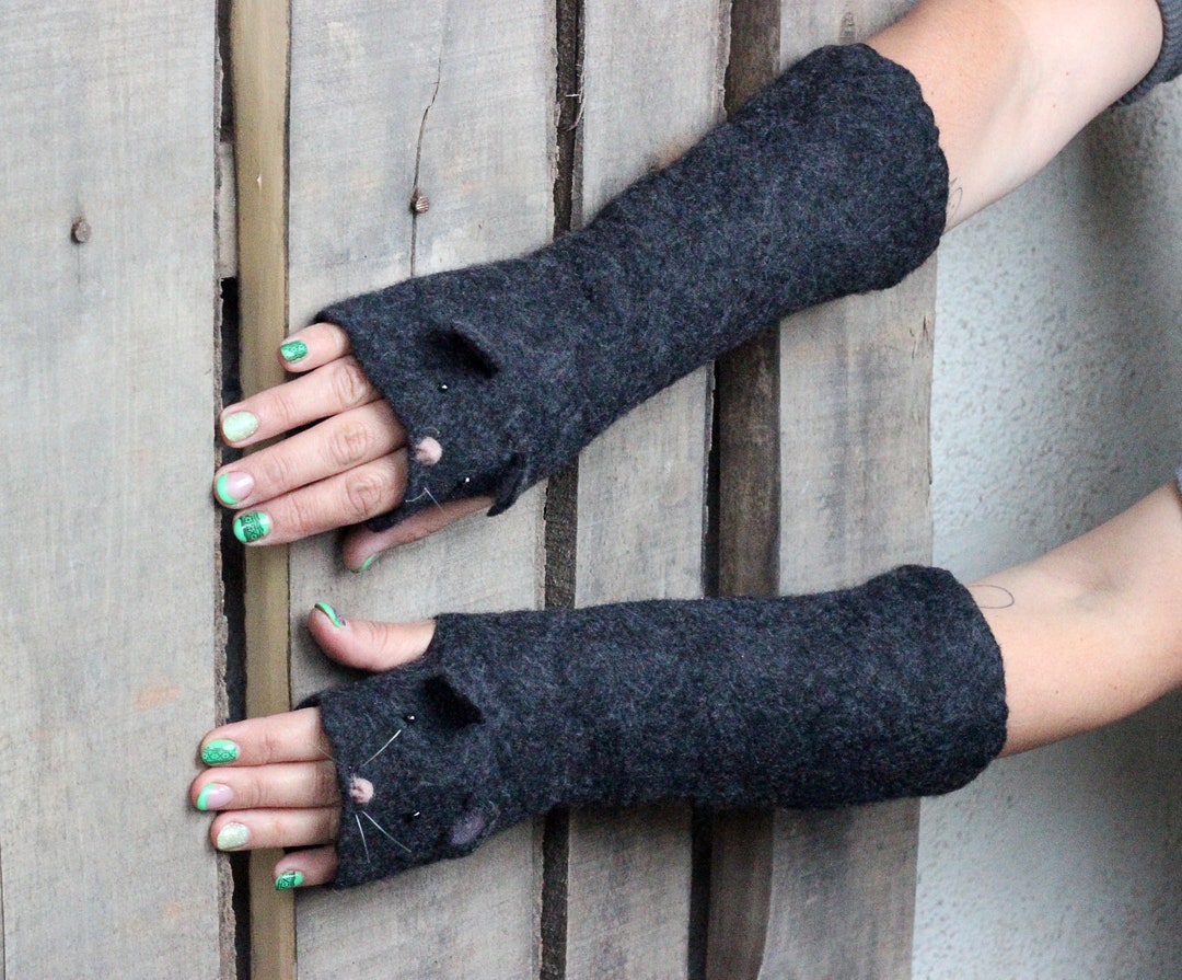 Dark Grey Mouse All Seasons Felted Mittens, Natural Felted Wool, Women ...