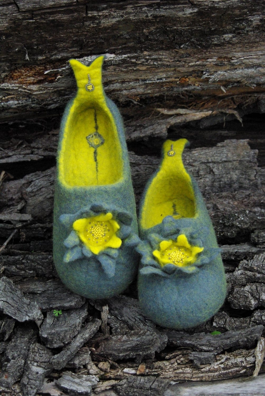 Felted women's slippers wool shoes felt flat | Etsy