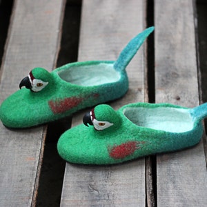 Green Macaw Parrot Slippers, Eco Wool Flat Shoes, Natural, Felting ...