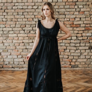 Victorian Nightdress, Vintage Night Gown, Black Nightie, Old Fashion ...