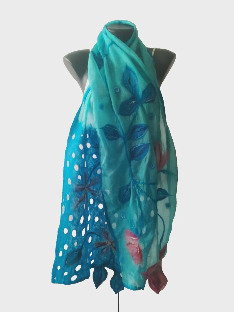 Cachecol de Seda Feltrada Nuno: Xale Azul Turquesa com Flores Merino ...