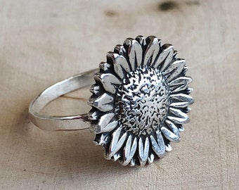 Sunflower ring | Etsy