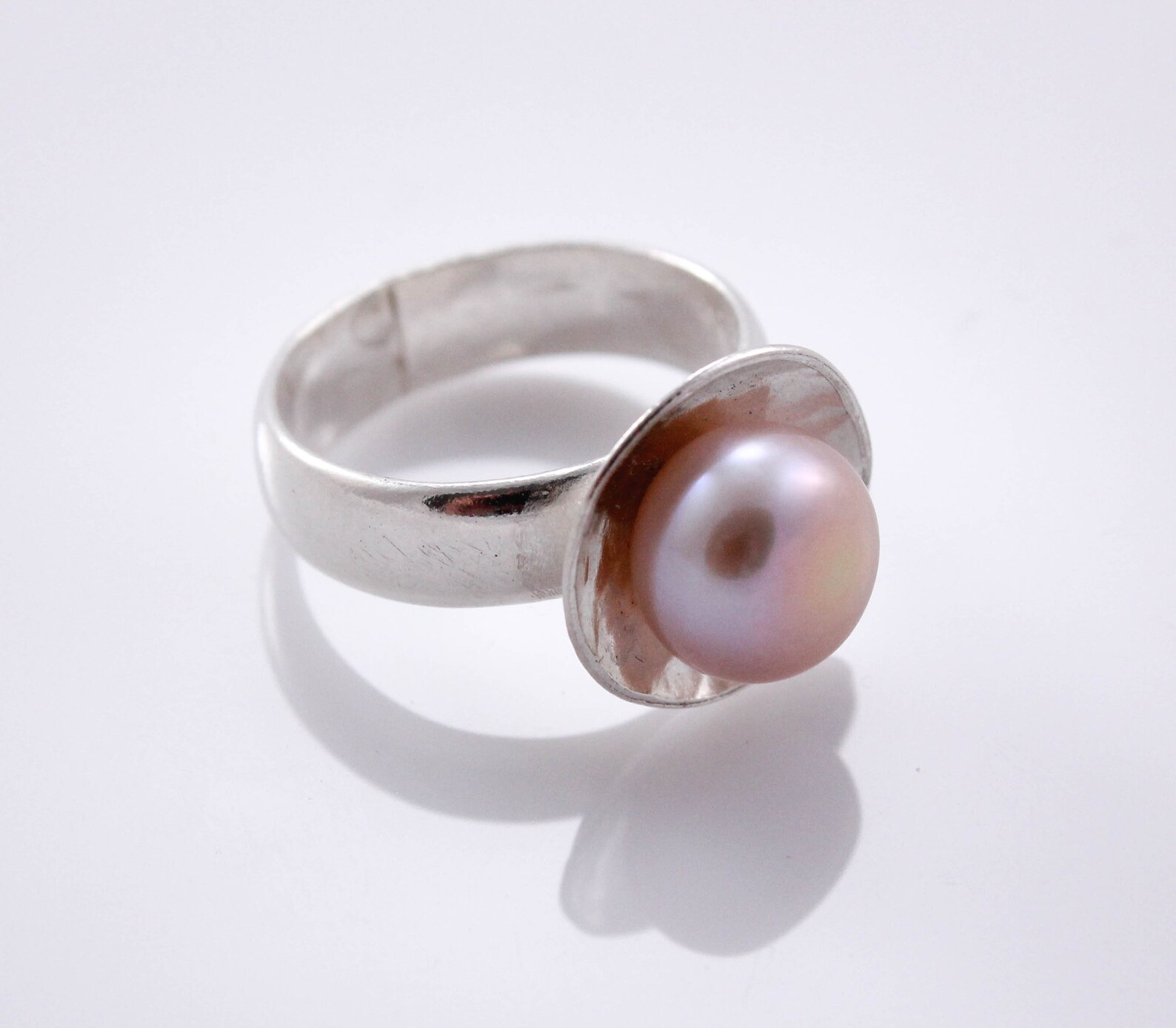 Pearl ring Pink Pearl engagement ring stacking ring | Etsy