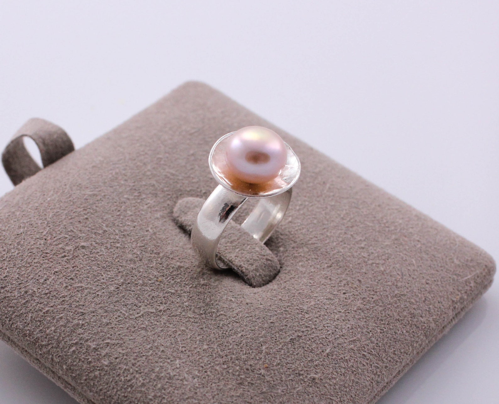 Pearl ring Pink Pearl engagement ring stacking ring | Etsy