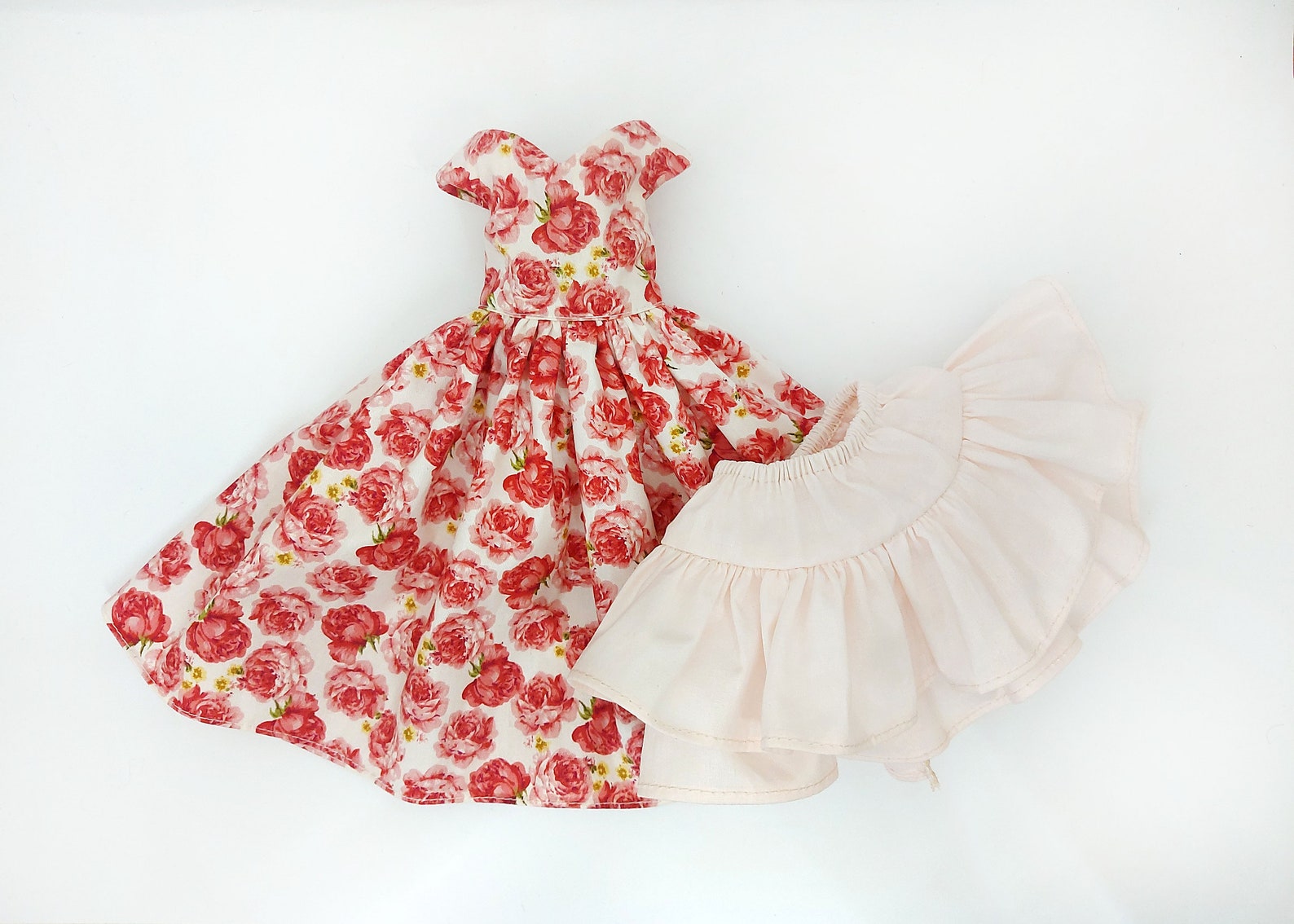 Evening Elegant Dress for Ruby Red Dolls, Hand-sewn From Cotton - Etsy