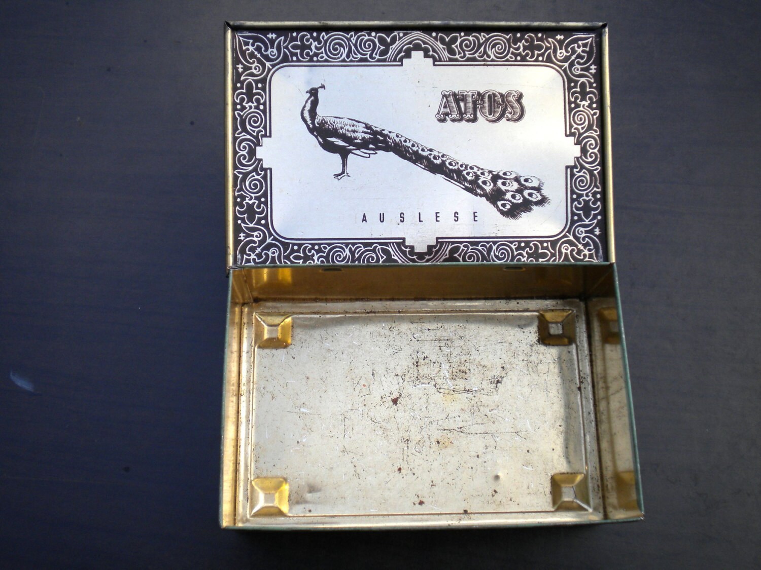 Atos Cigarette Can Peacock tin can turquoise 50 Cigarettes Factory ...