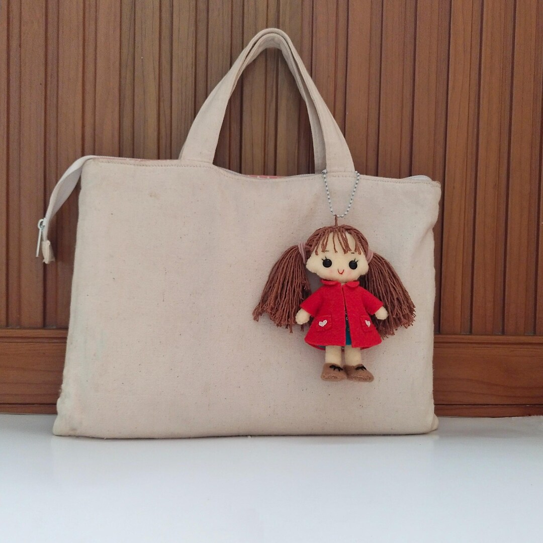 Felt Doll With Yarn Hair PDF Pattern and Tutorial ( With Keychain ...