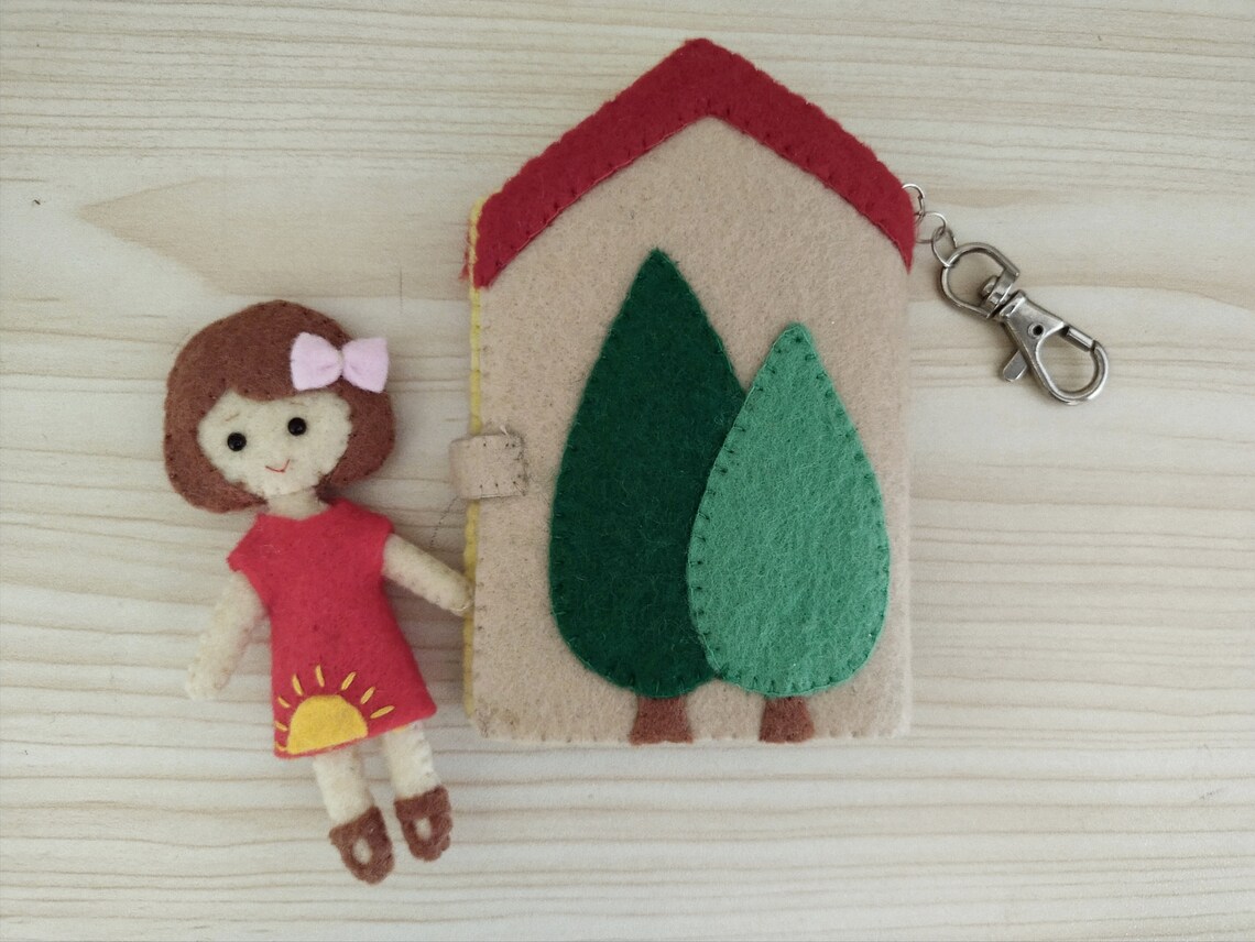 Tiny Felt Doll With Dollhouse and Clothes PDF Pattern and - Etsy
