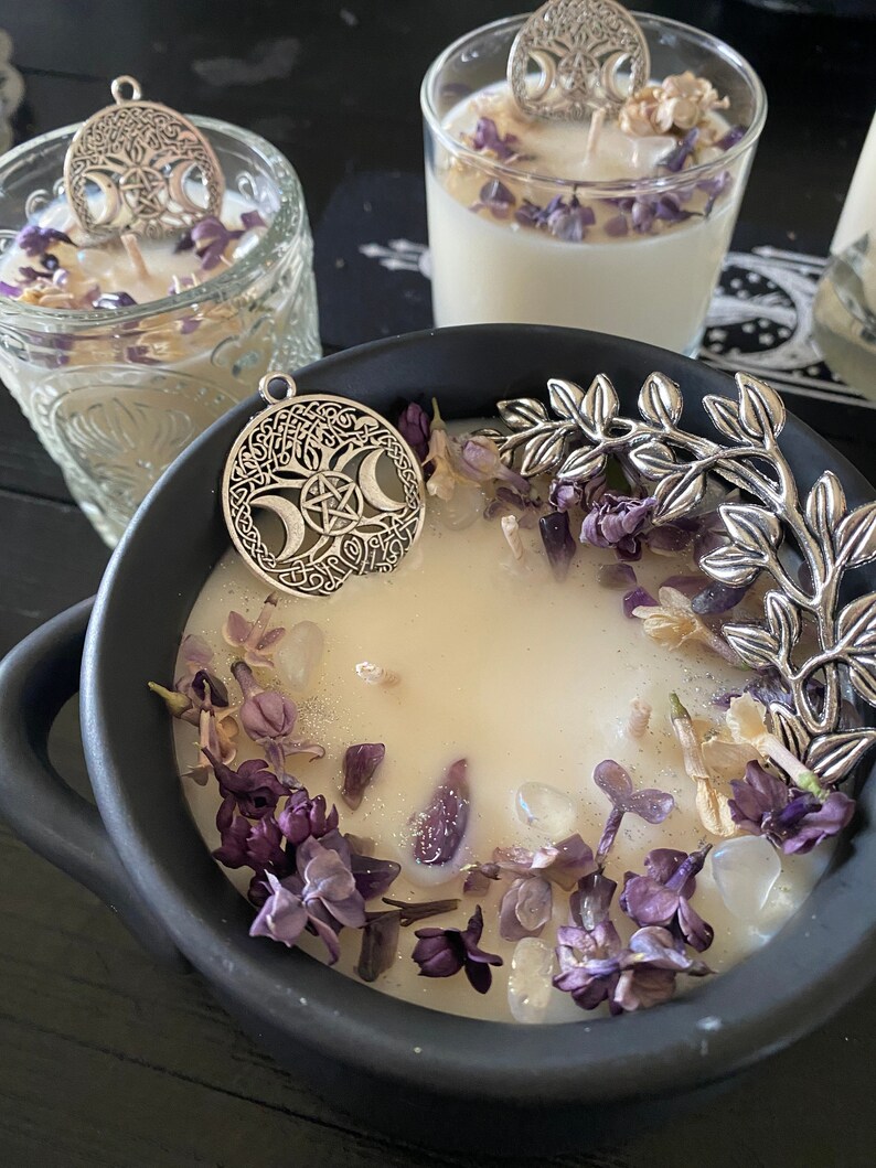 Lilac Petals: Biodegradable Confetti. 10 Cups Assorted Imperfect Freeze ...
