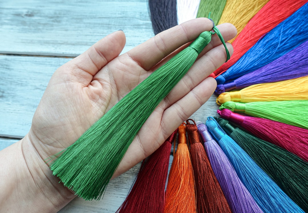 24 Farben - Große 15 cm Kunstseide-Quaste, Quaste mit Befestigungsfäden ...