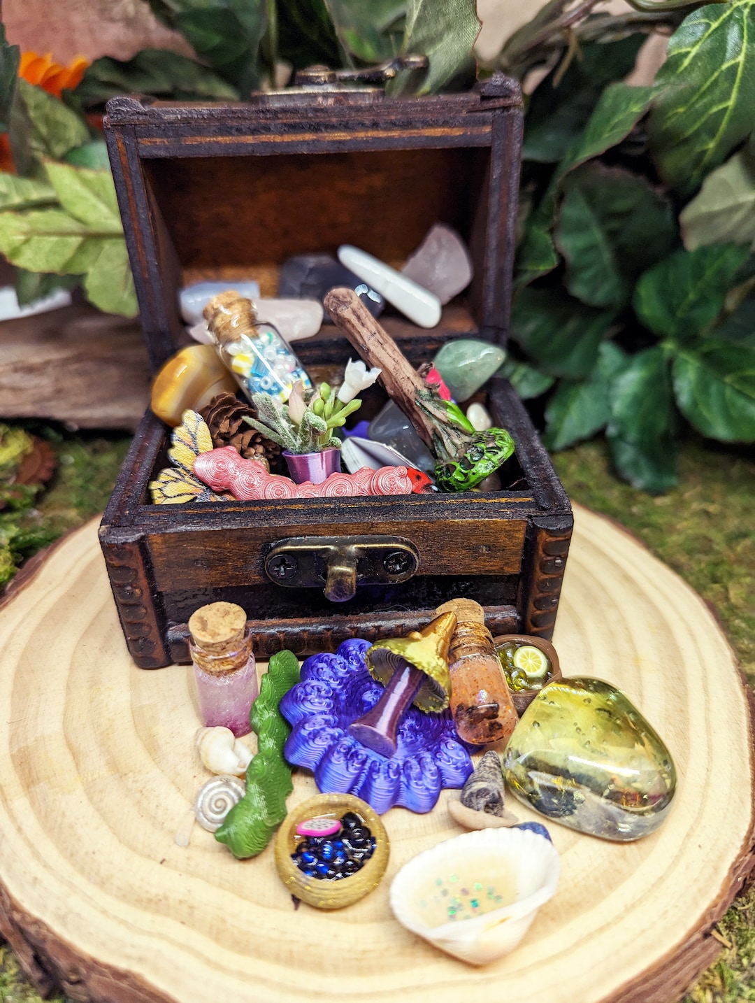 Treasure Box Full of Fairy Trinkets and Curiosities, Fairy Trinkets ...