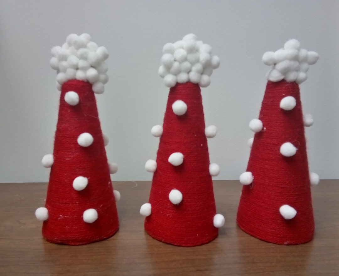 Christmas Red Yarn Tree Cone White Pom Pom Red and White Tree Small ...