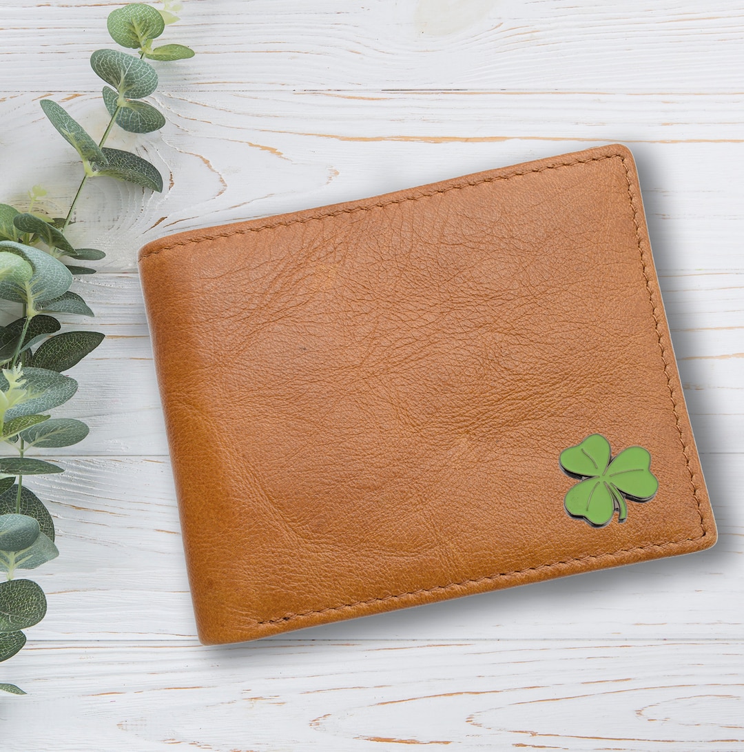 Personalised Irish Shamrock Leaf Design Tan Genuine Leather Wallet With ...