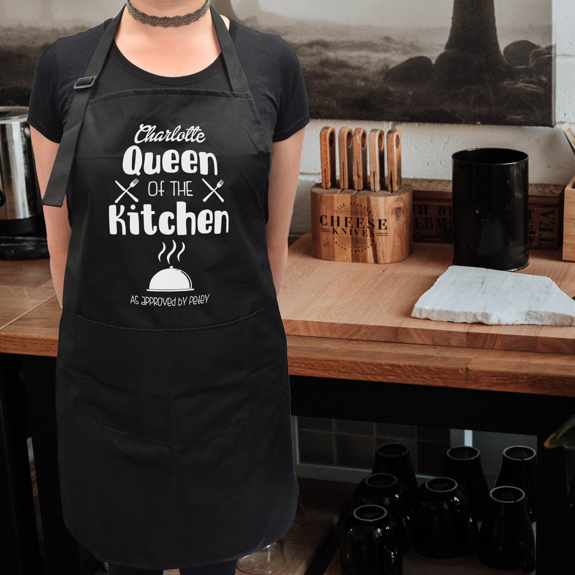 Personalised Queen of the Kitchen Apron XAPN001 - Etsy UK