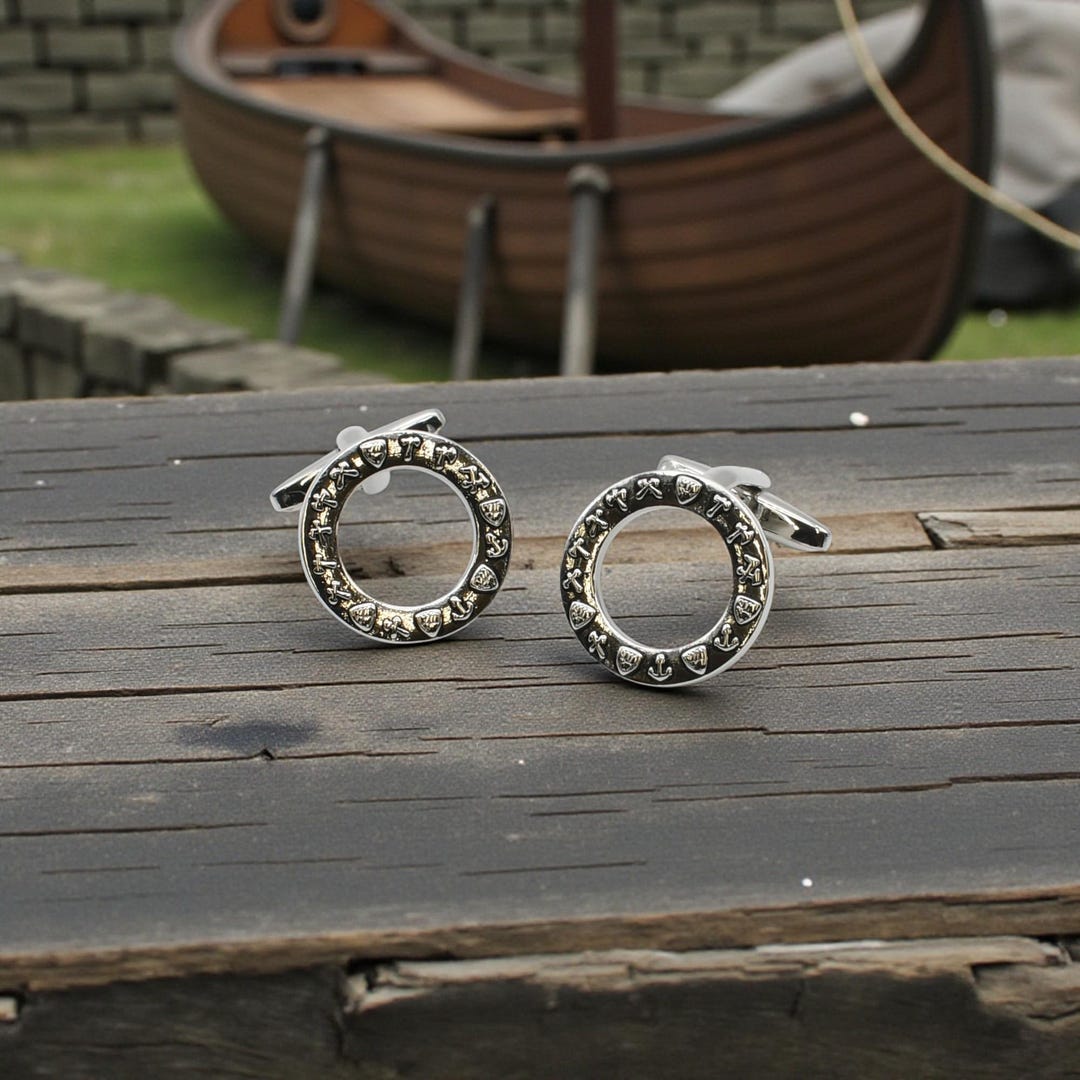 Viking Norse Wreath Design Cufflinks Presented in a Personalised ...