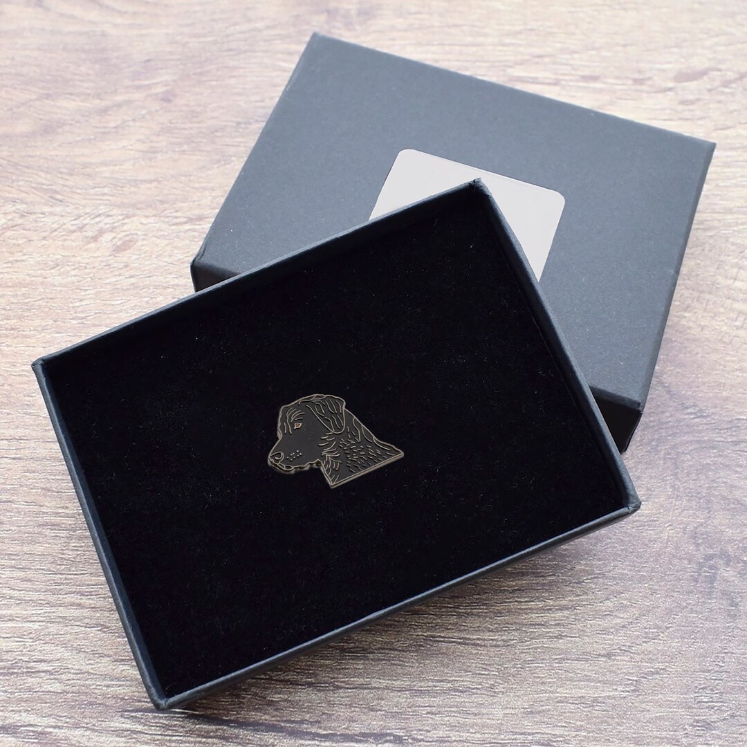 Black Labrador Design Lapel Pin Badge in Engraved Personalised Gift Box ...