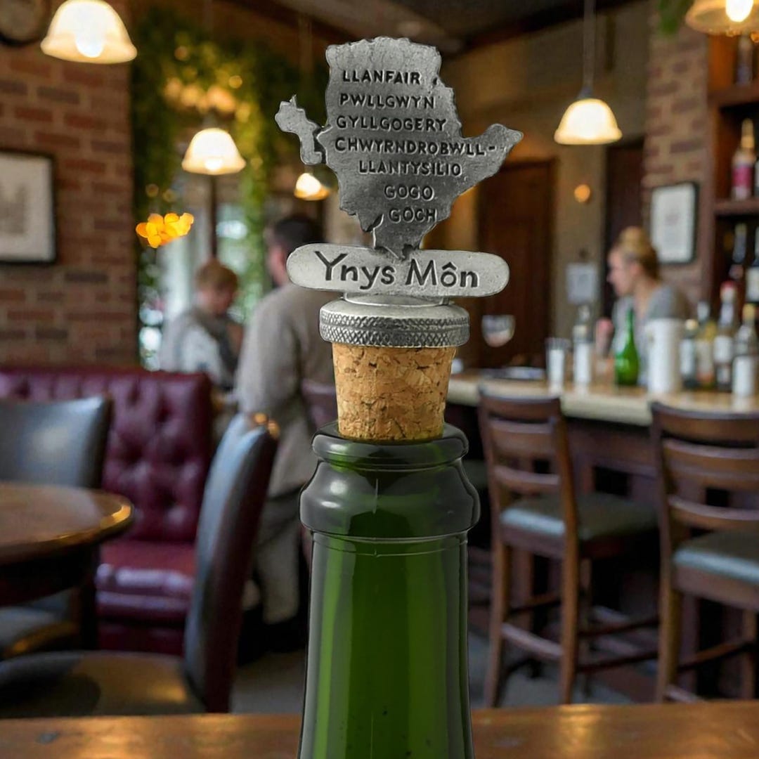 English Made Pewter Ynys Mon Anglesey Wine Bottle Stopper in Gift Pouch ...