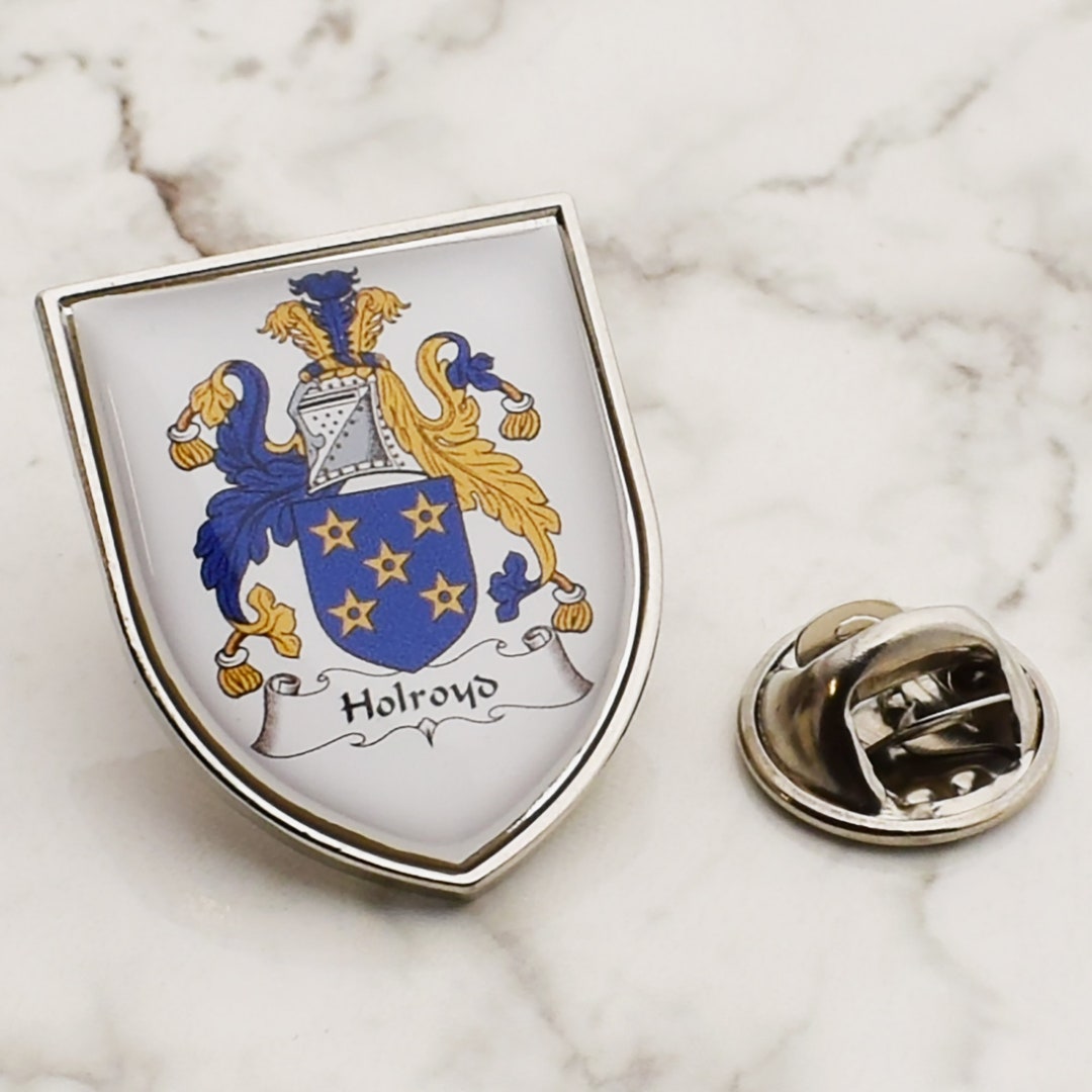Personalised Family Crest Coat of Arms Lapel Pin Presented in a Gift ...