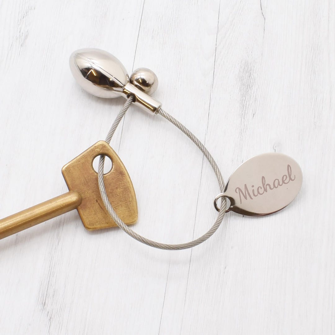 Personalised Engraved Chrome Metal Rugby Ball Keyring Presented in a ...