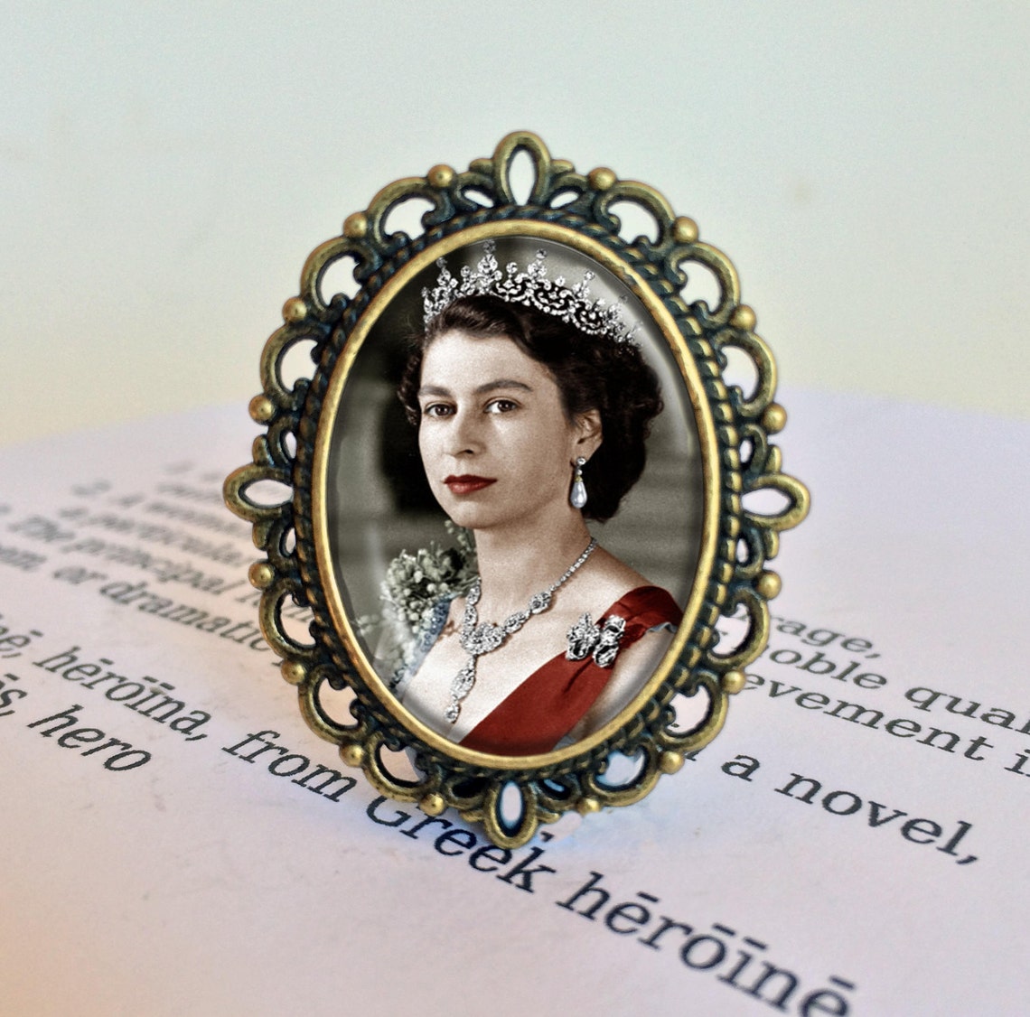 Queen Elizabeth II Brooch Queen of England Gift the Queen | Etsy