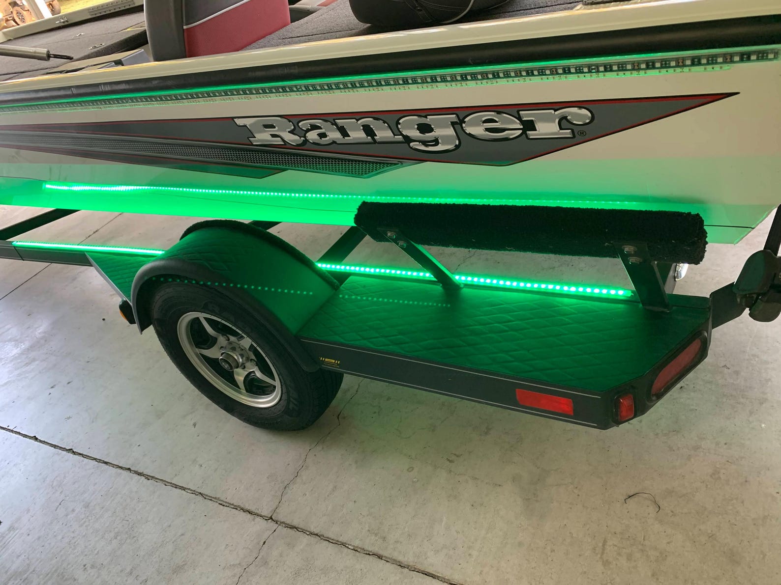16ft or 20 Ft LED Black Light With White Night Fishing LED Strip UV ...