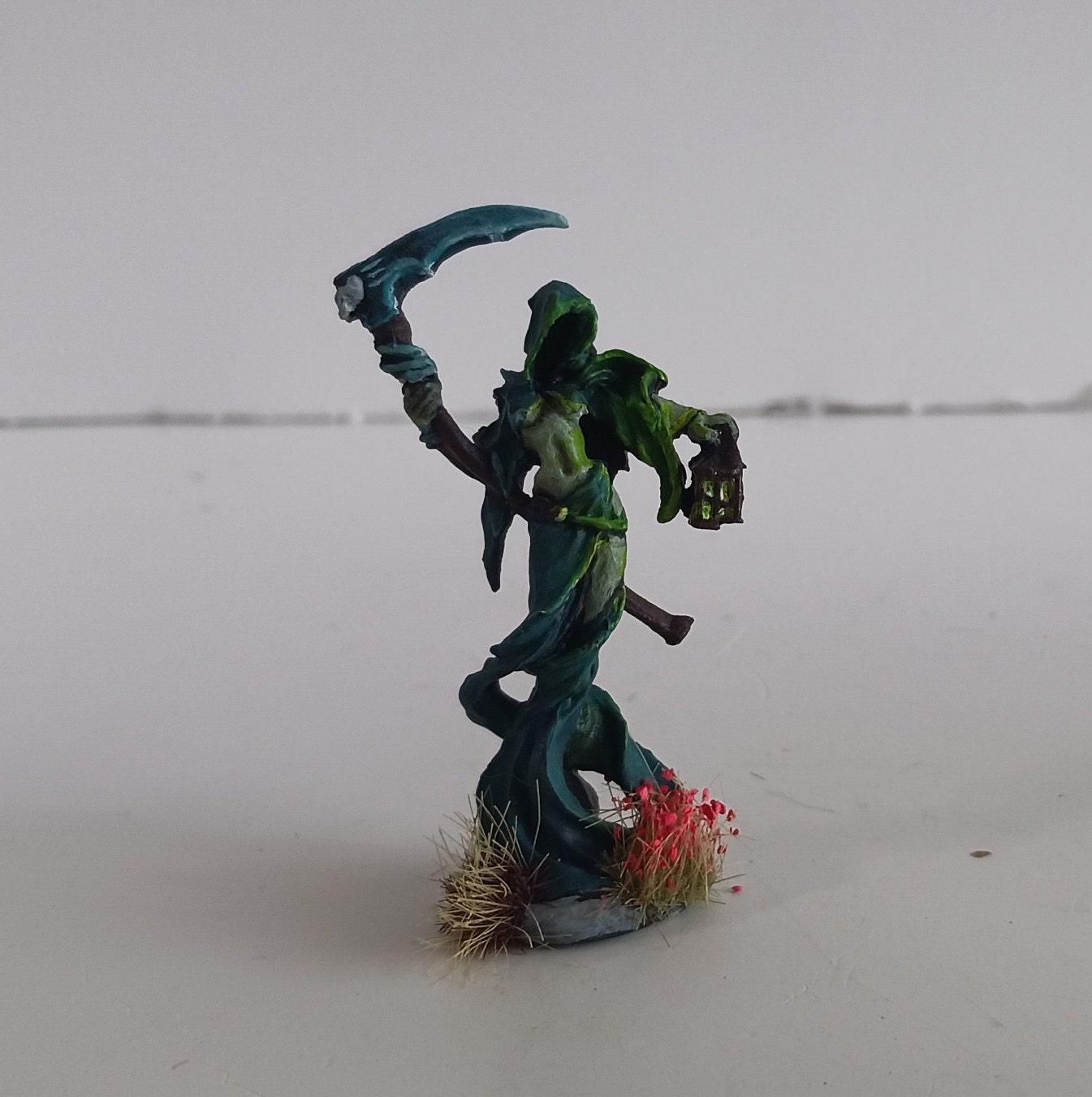 Female Wraith Miniature Painted Dungeons & Dragons - Etsy