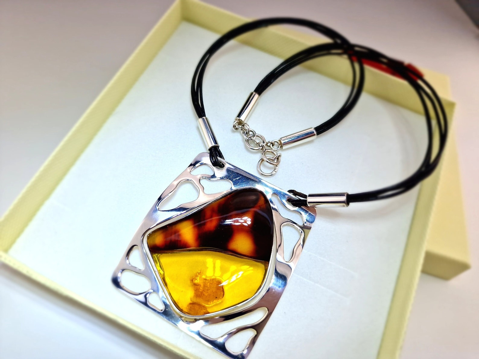 Amazing Large Baltic Amber Stone Necklace,genuine Amber Pendant ...