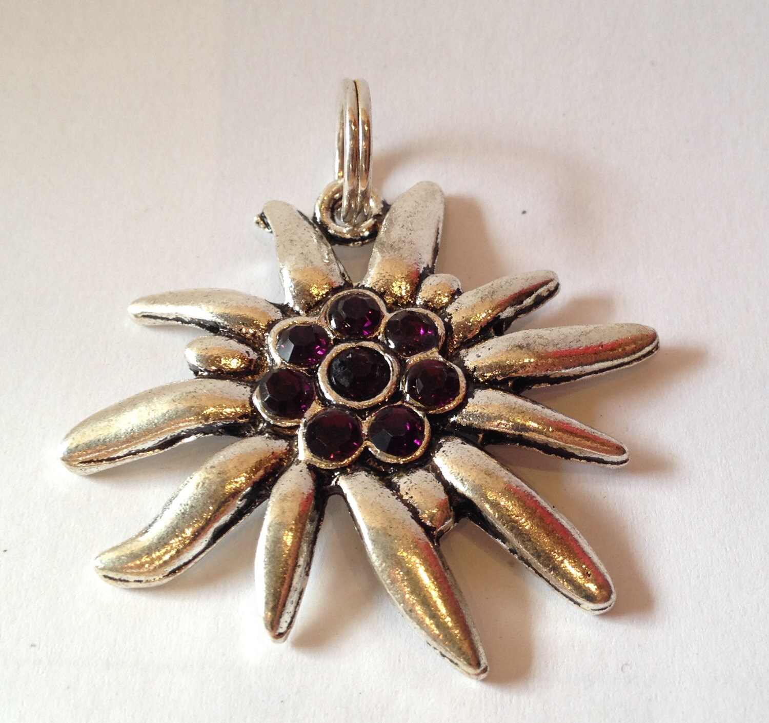 Edelweiss Kettenanhänger dunkel lila | Etsy