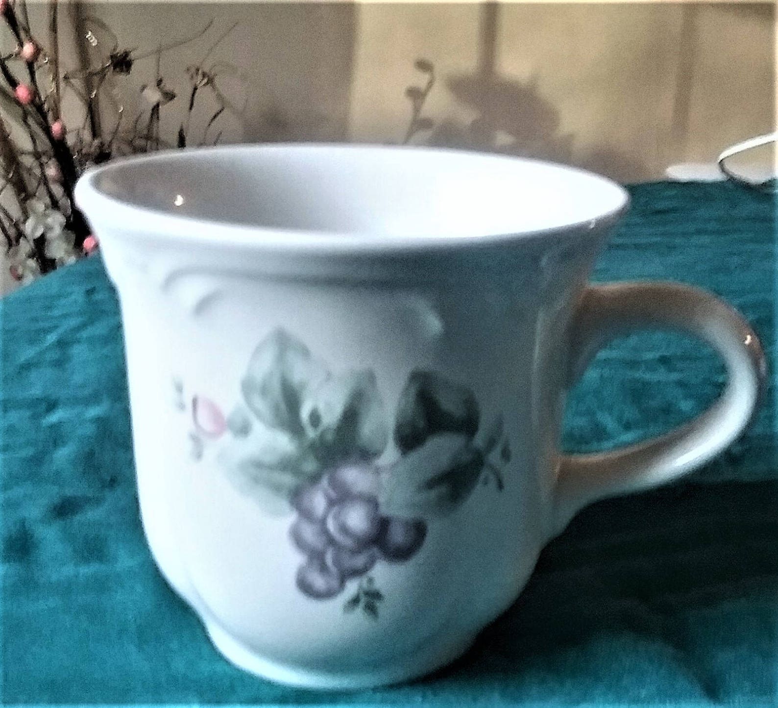 Pfaltzgraff Stoneware Grapevine Pattern Coffee Cups/mugs - Several ...