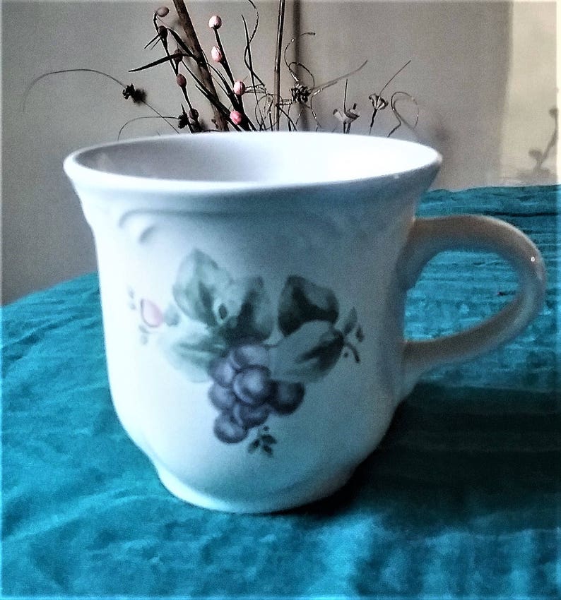 Pfaltzgraff Stoneware Grapevine Pattern Coffee Cups/mugs - Several ...