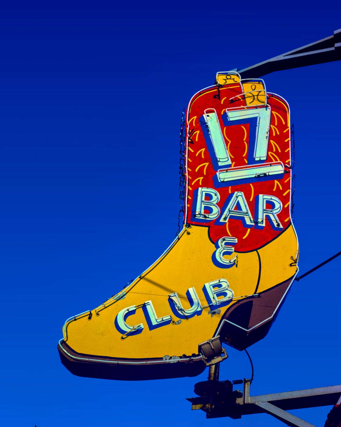 Club 17 Vintage Neon Bar Sign Print, Billings, Montana - Etsy
