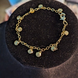 Gold and Scallop Shell Bracelet/ Gift / Camino De Santiago/ Delicate ...