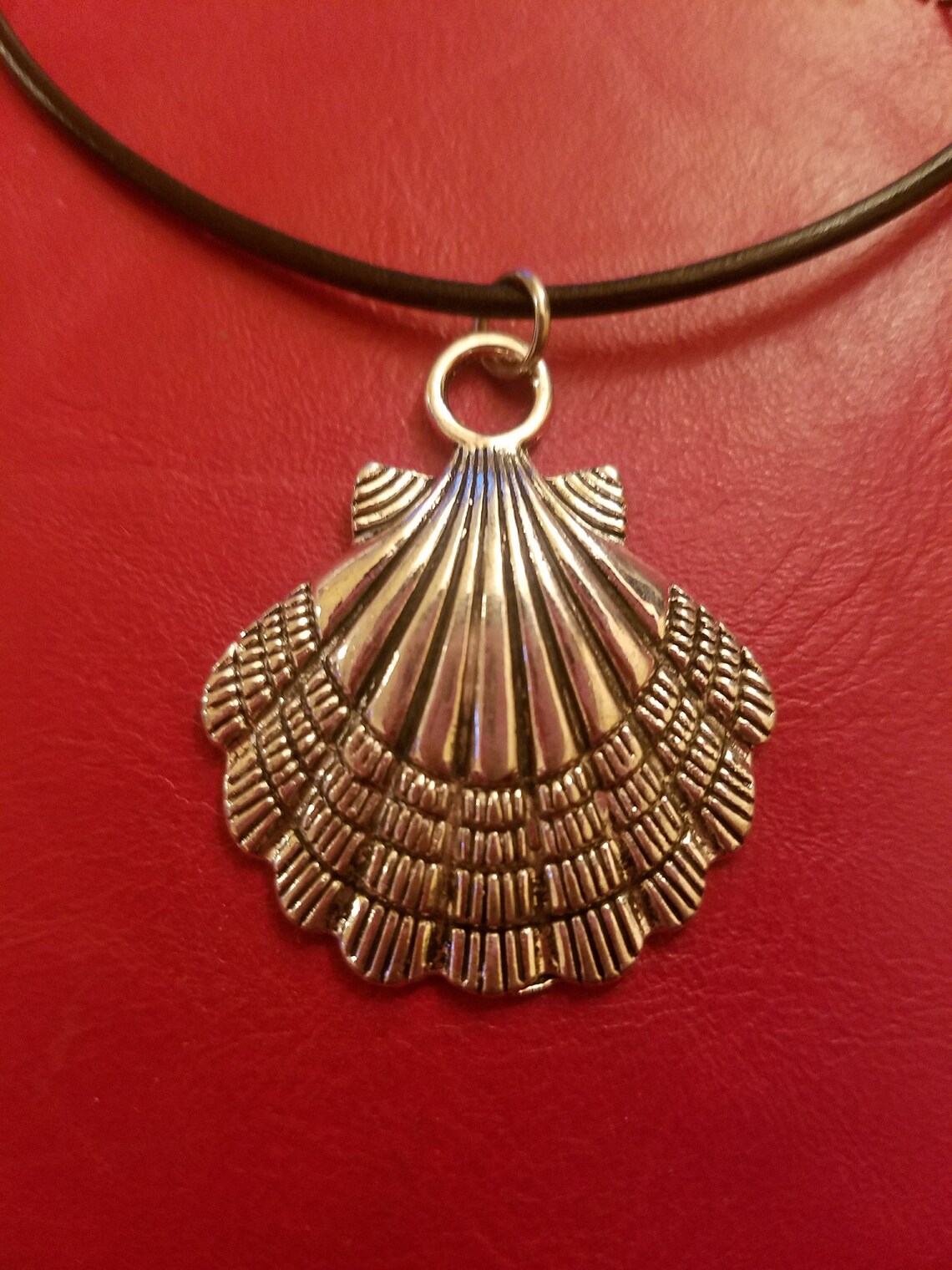Scallop Shell Pendant on Adjustable Leather Cord Necklace / Camino De ...