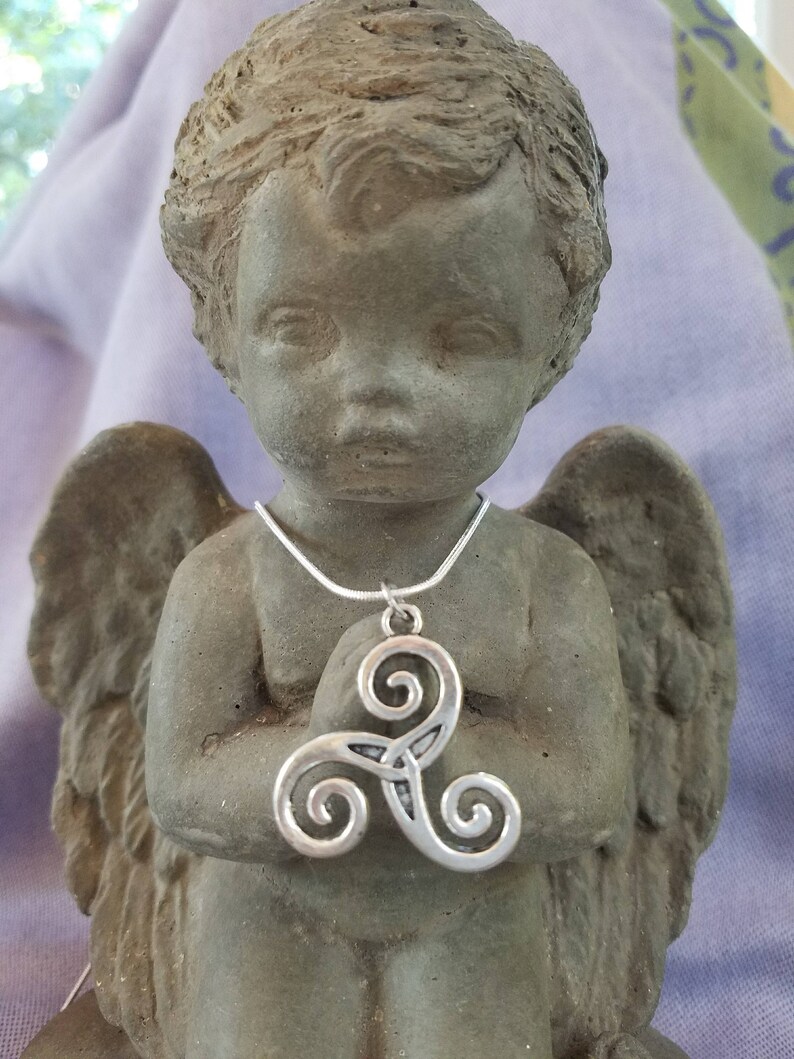 Triskele / Triskelion / Triqueta / Celtic Triple Spiral / | Etsy