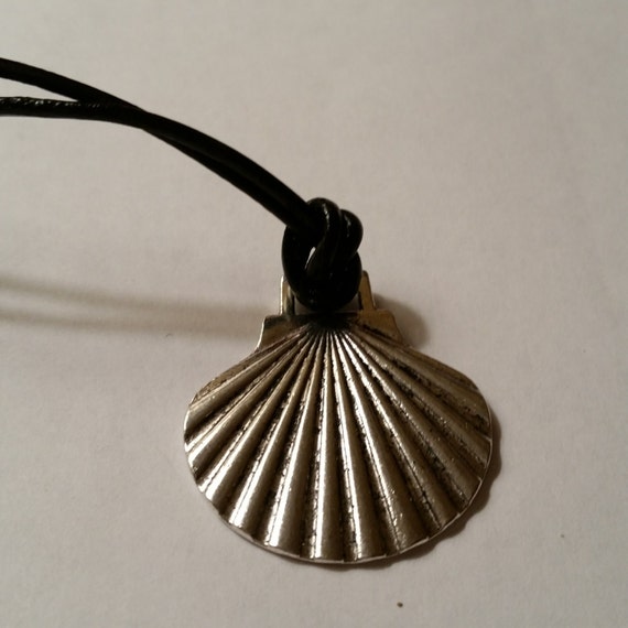 Pilgrim's Identification Scallop Shell Necklace Camino - Etsy