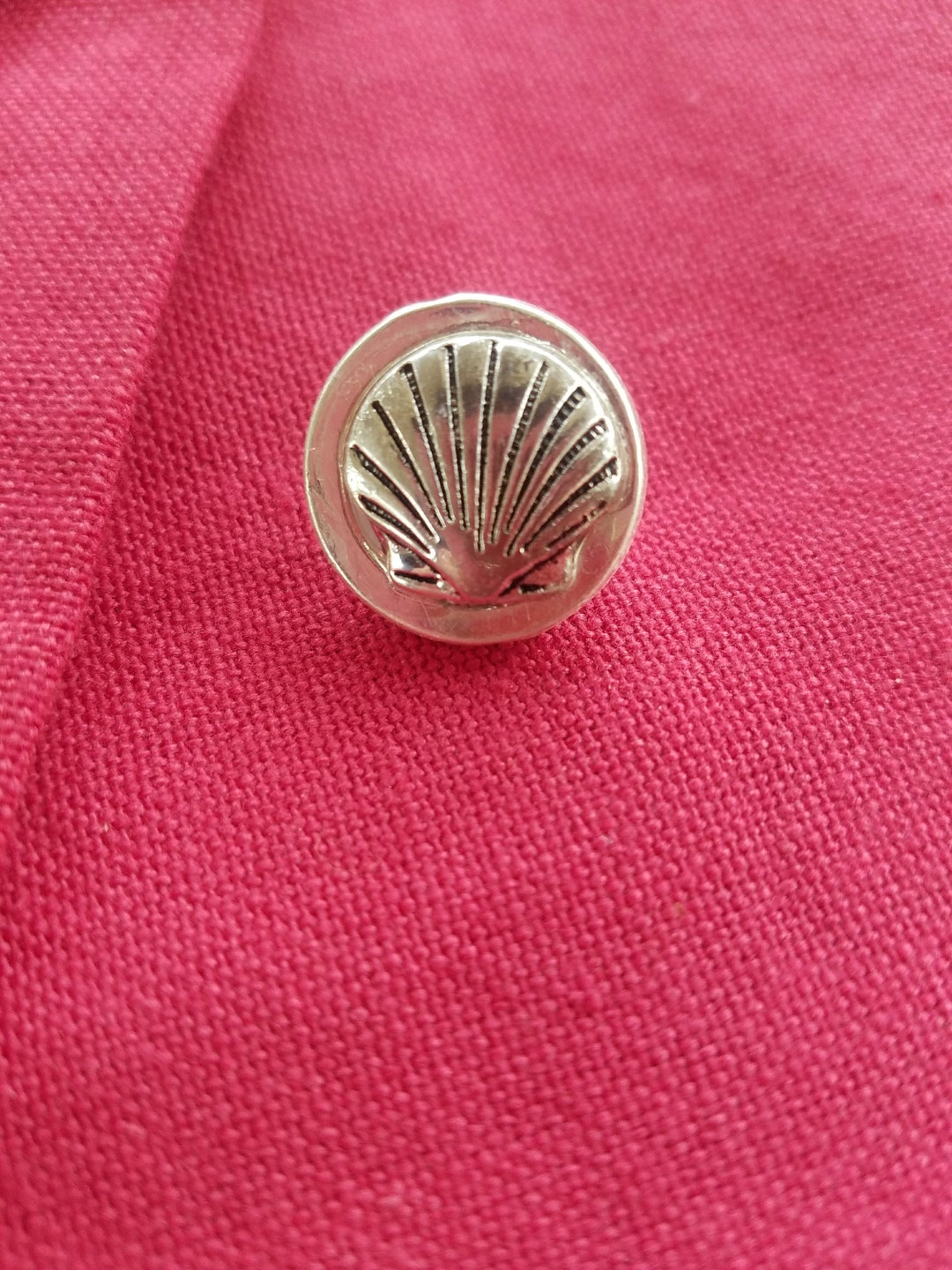 Scallop Shell Tie Tack / Lapel Pin / Brooch / Camino De Santiago ...