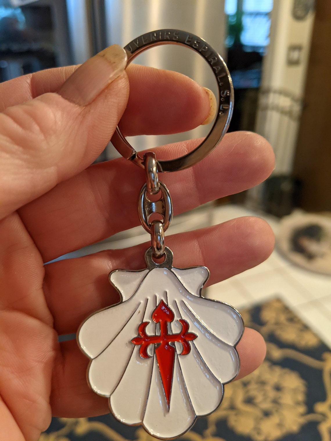 Scallop Shell Key Ring with Red Cross o Santiago / St James | Etsy