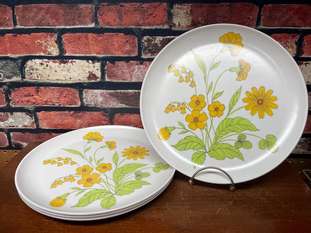 Set of 4 Melmac Plates - Etsy