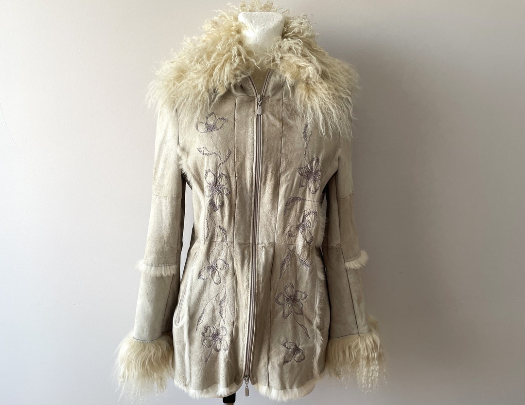 Rabbit Fur Coat With Curly Lamb Collar, Embroidered Genuine Fur Short ...