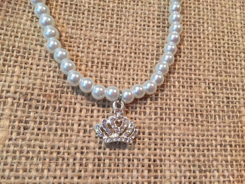 Glass Pearl Dog or Cat Stretch Necklace With a Rhinestone Charm - Etsy