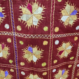 Phulkari Embroidered Surajmukhi Phulkari With Floss-silk on Handwoven ...